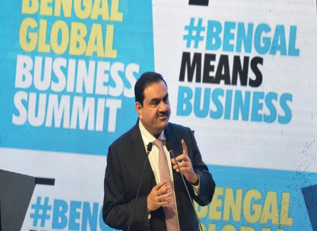 Bilionário indiano supera Jeff Bezos e se torna o segundo mais rico do ...